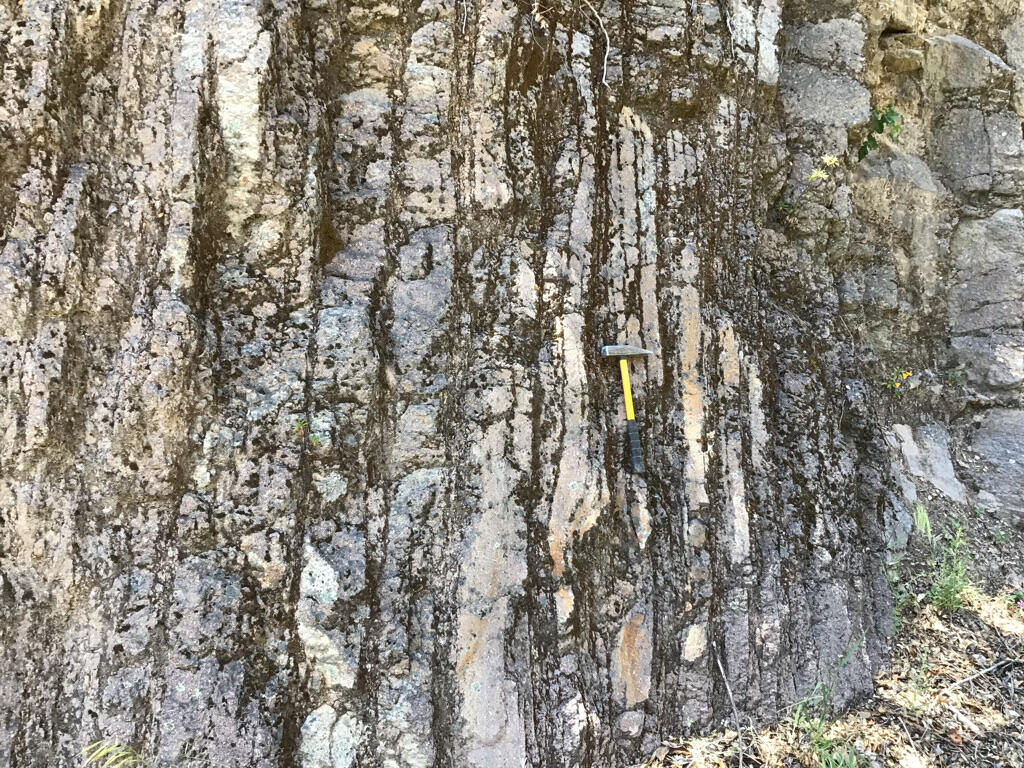 rhyodacite composition