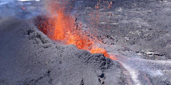 inside a volcano eruption