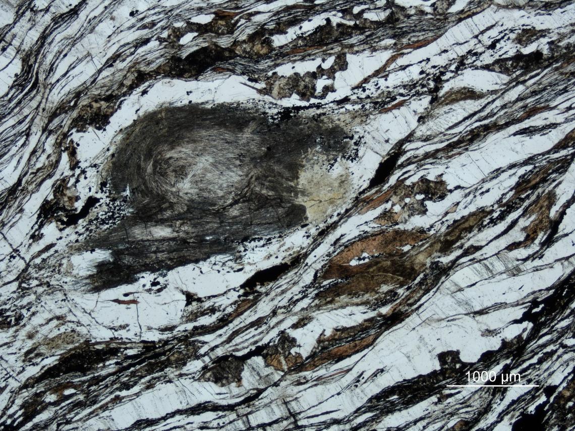 sillimanite thin section
