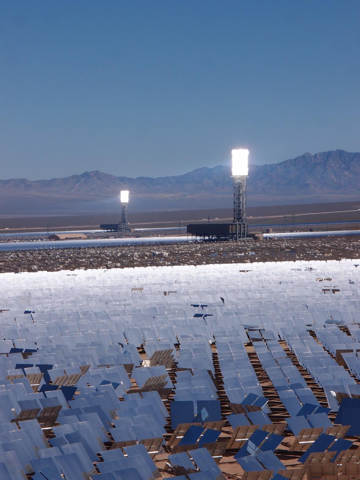 ivanpah_solar_power_facility